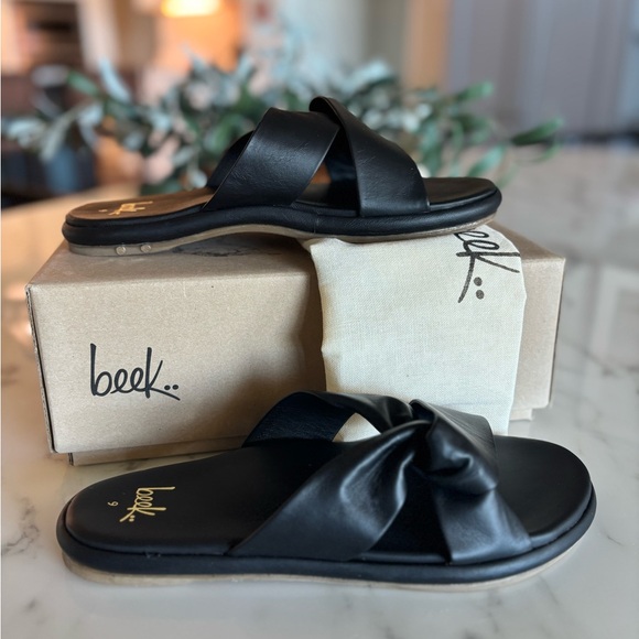 beek | Shoes | Beek Piculet Black Sandal Slide New With Box And Dust ...